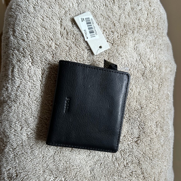 Fossil | Bags | Fossil Small Female Wallet | Poshmark